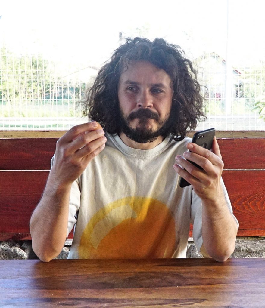 Vedetă din Bacău. Costel Bojog – un star în lumea stand-up-ului din ...