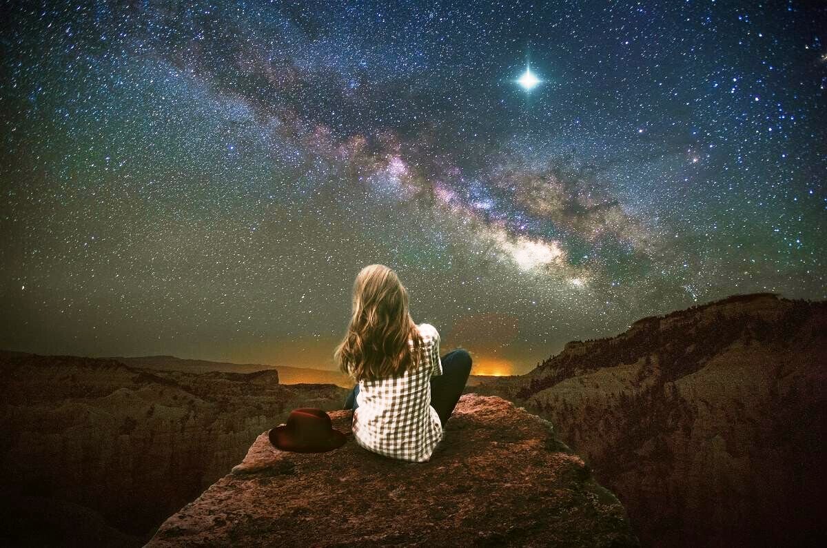 În această noapte: cea mai spectaculoasă ploaie de meteori din Perseide ...