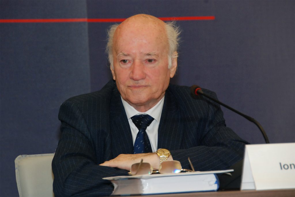 Ion M. Anghel (n. 12 decembrie 1927), diplomat, jurist și profesor ...