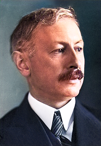 Paul Karrer a fost un chimist elvețian, laureat al Premiului Nobel