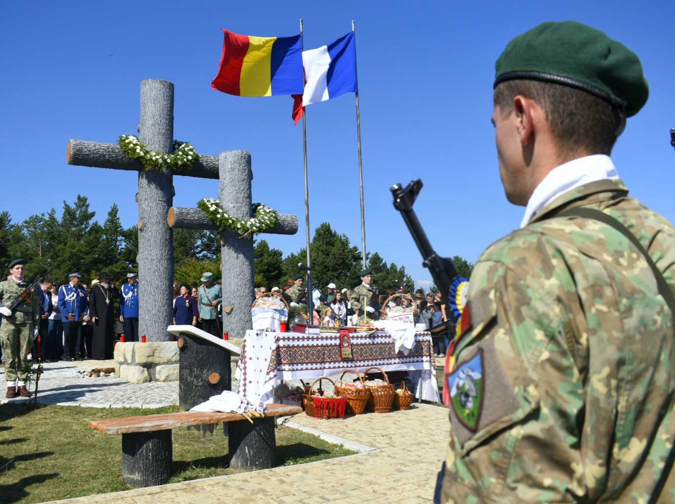 Ceremonial militar- religios în memoria eroilor căzuți în Războiul de ...
