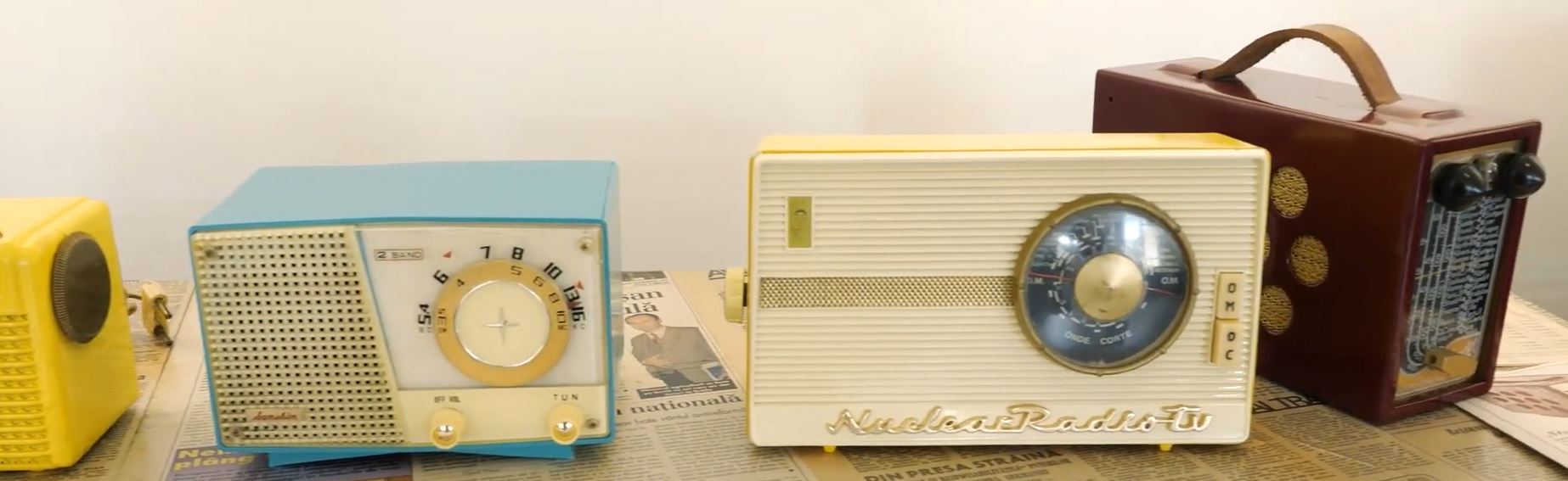50 de radiouri vechi restaurate, expuse la Muzeul de Istorie