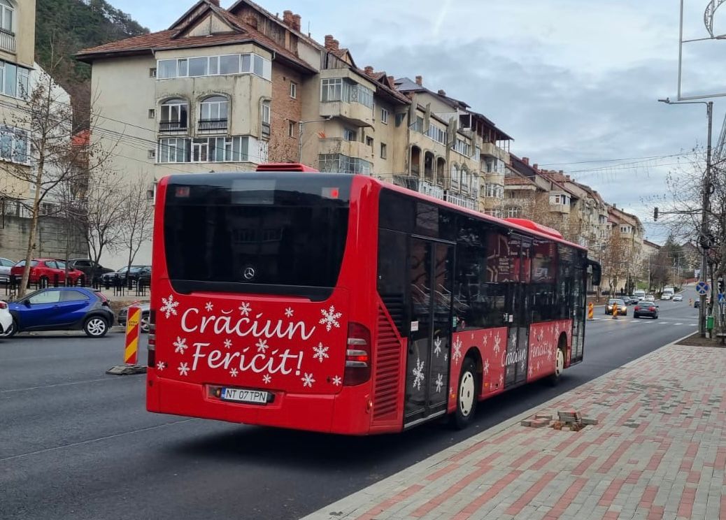 „Autobuzul lui Moș Crăciun” - Jurnal FM